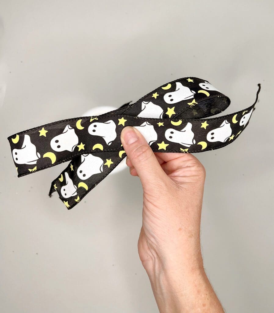 Easy Coastal Halloween Craft: Spooky Starfish Wreath - From the Bay to ...