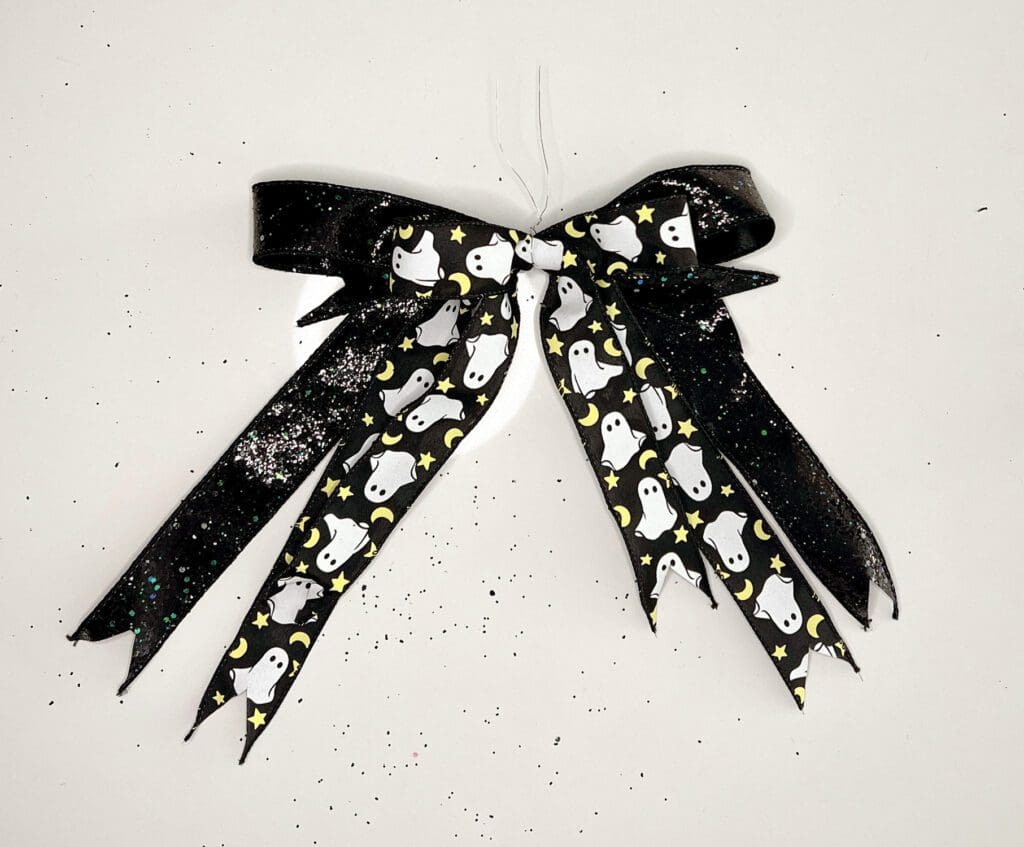 Easy Coastal Halloween Craft: Spooky Starfish Wreath - From the Bay to ...